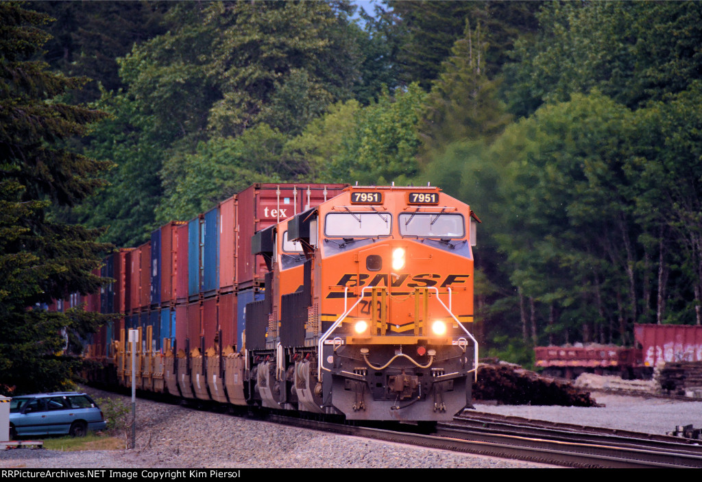 BNSF 7951